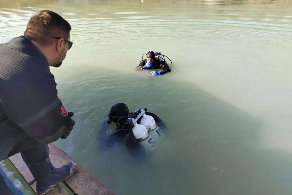 Ronioci FUCZ-a iz Jablaničkog jezera izvukli tijelo ribara koji je nestao 2. veljače