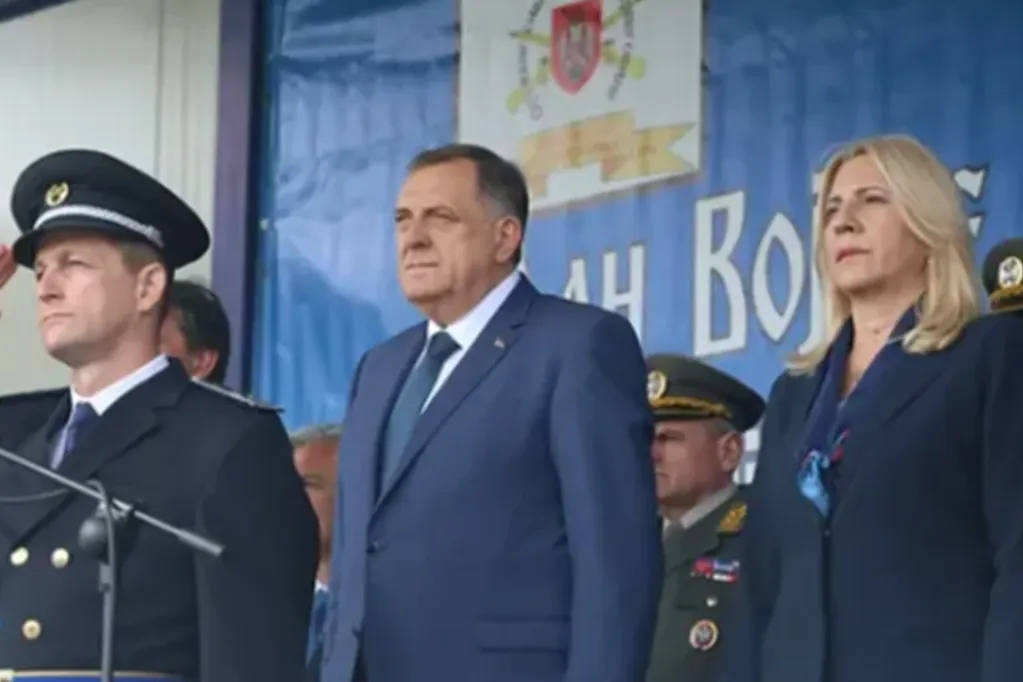 Dodik pred srpskim vojsnicima u OS BiH: Vojska RS je vojska srpskog naroda