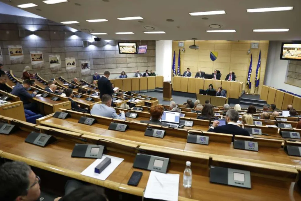 Sjednica Doma naroda: Kiseljak nije postao "grad", izaslanici Naše ...