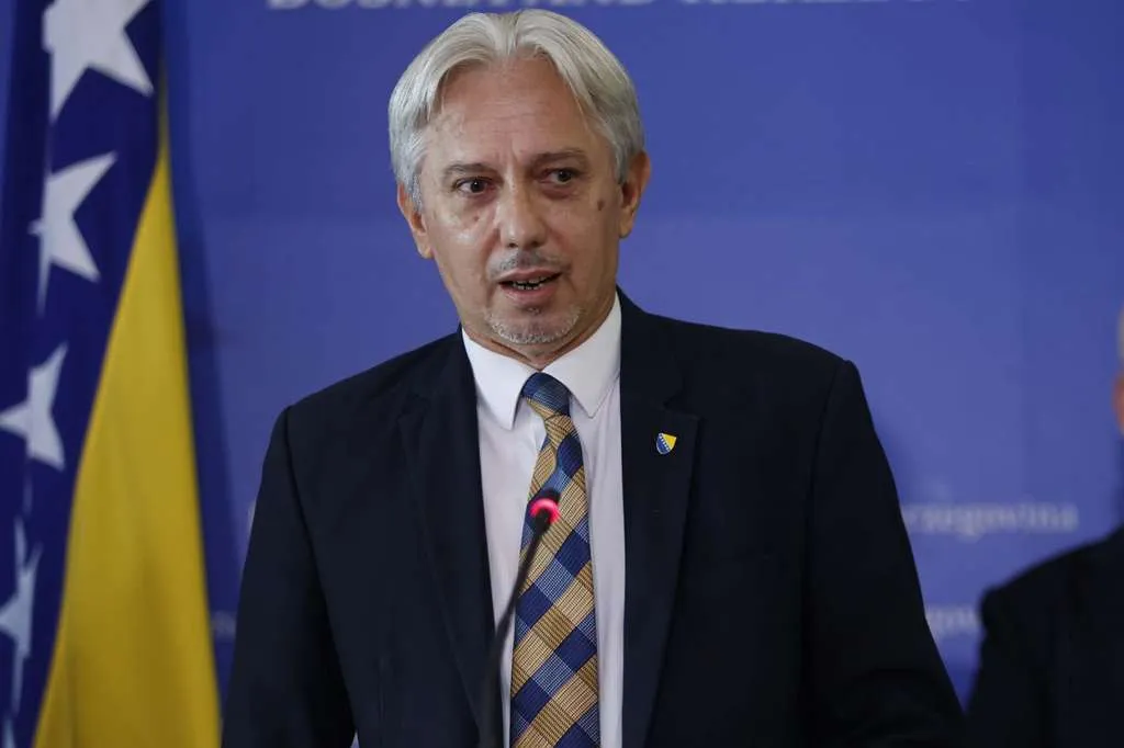 Stvarni autori političkog projekta "Slaven Kovačević" sami su srušili ...